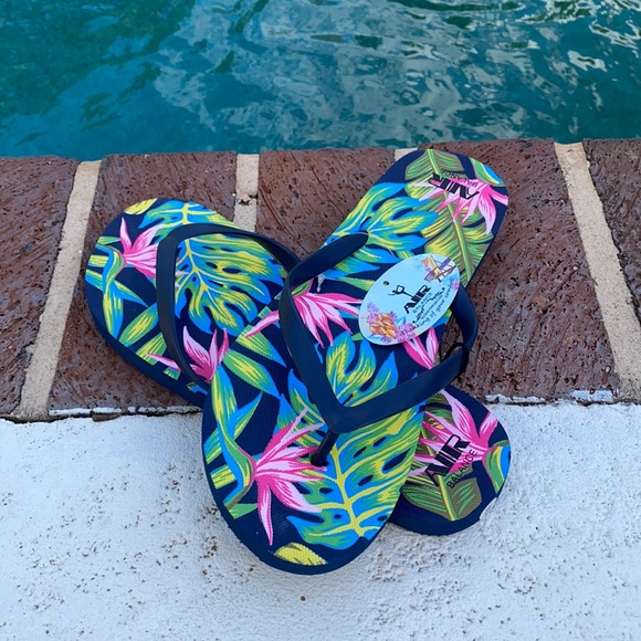 Air Balance | Shoes | Nwt Air Balance Tropical Print Flip Flops | Poshmark